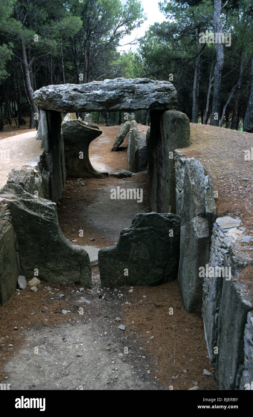 Fados hi-res stock photography and images - Alamy