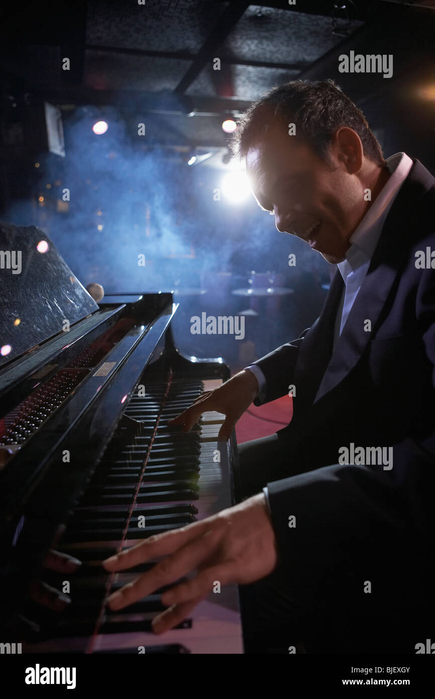 Jazz pianist hi-res stock photography and images - Alamy