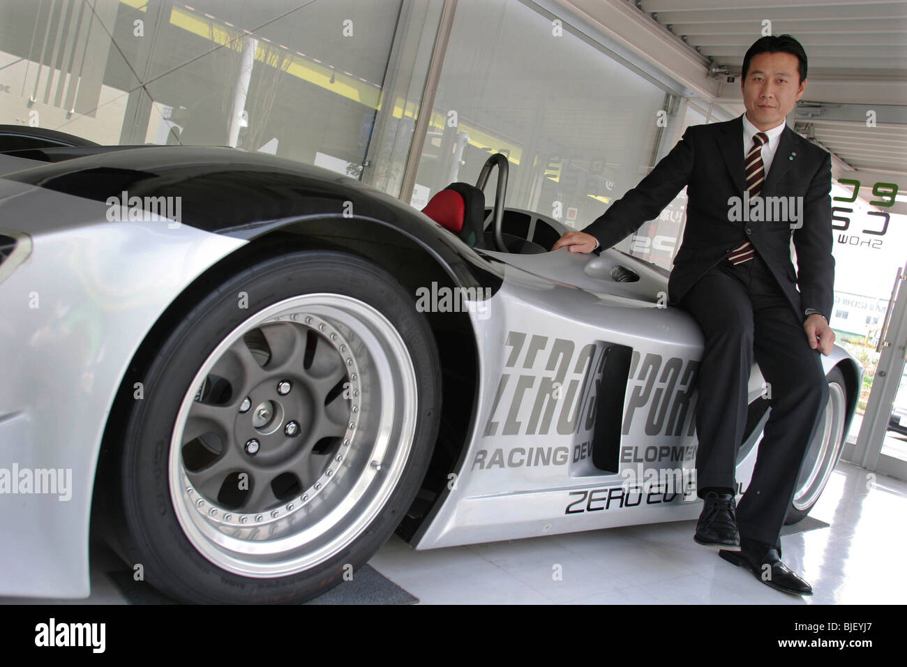 Zero ev formula hi-res stock photography and images - Alamy