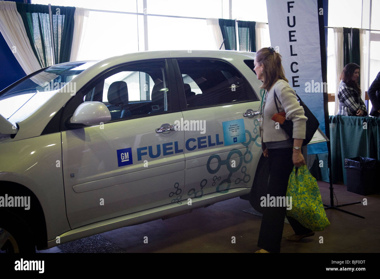 Hydrogen fueling station hi-res stock photography and images - Alamy