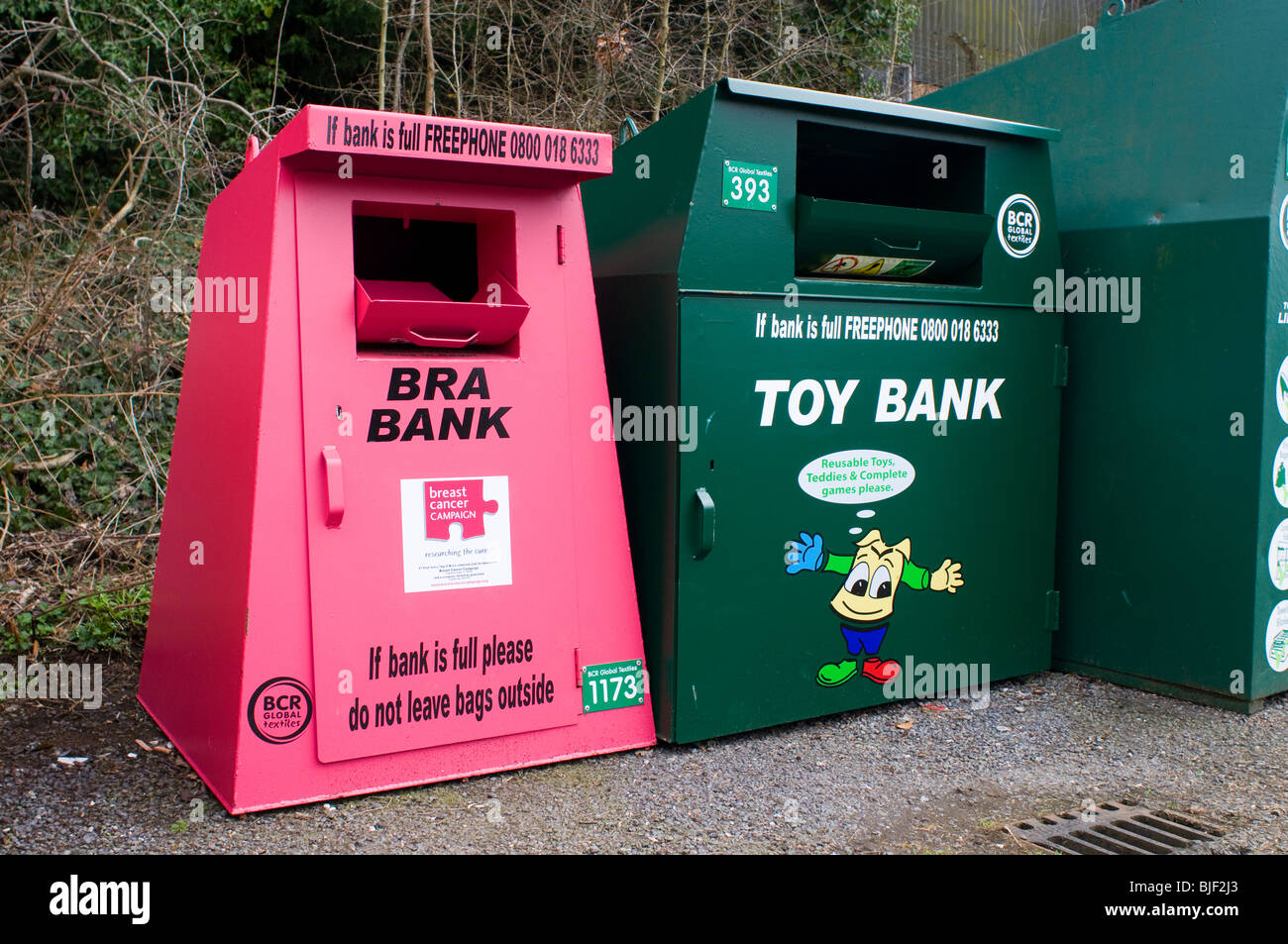 Glass recycling bottle bank High Resolution Stock Photography and ...
