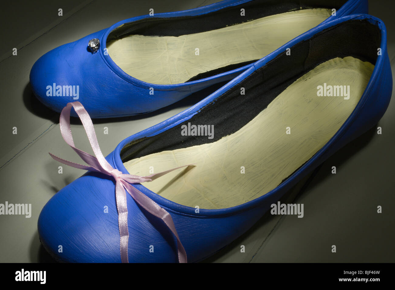 Womens shadows hi-res stock photography and images - Alamy