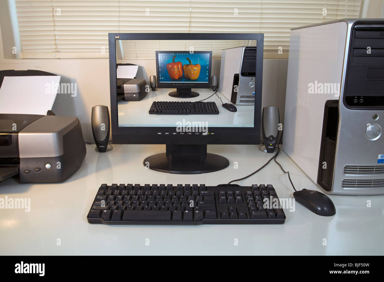 desktop computer screen monitor screen saver Stock Photo - Alamy