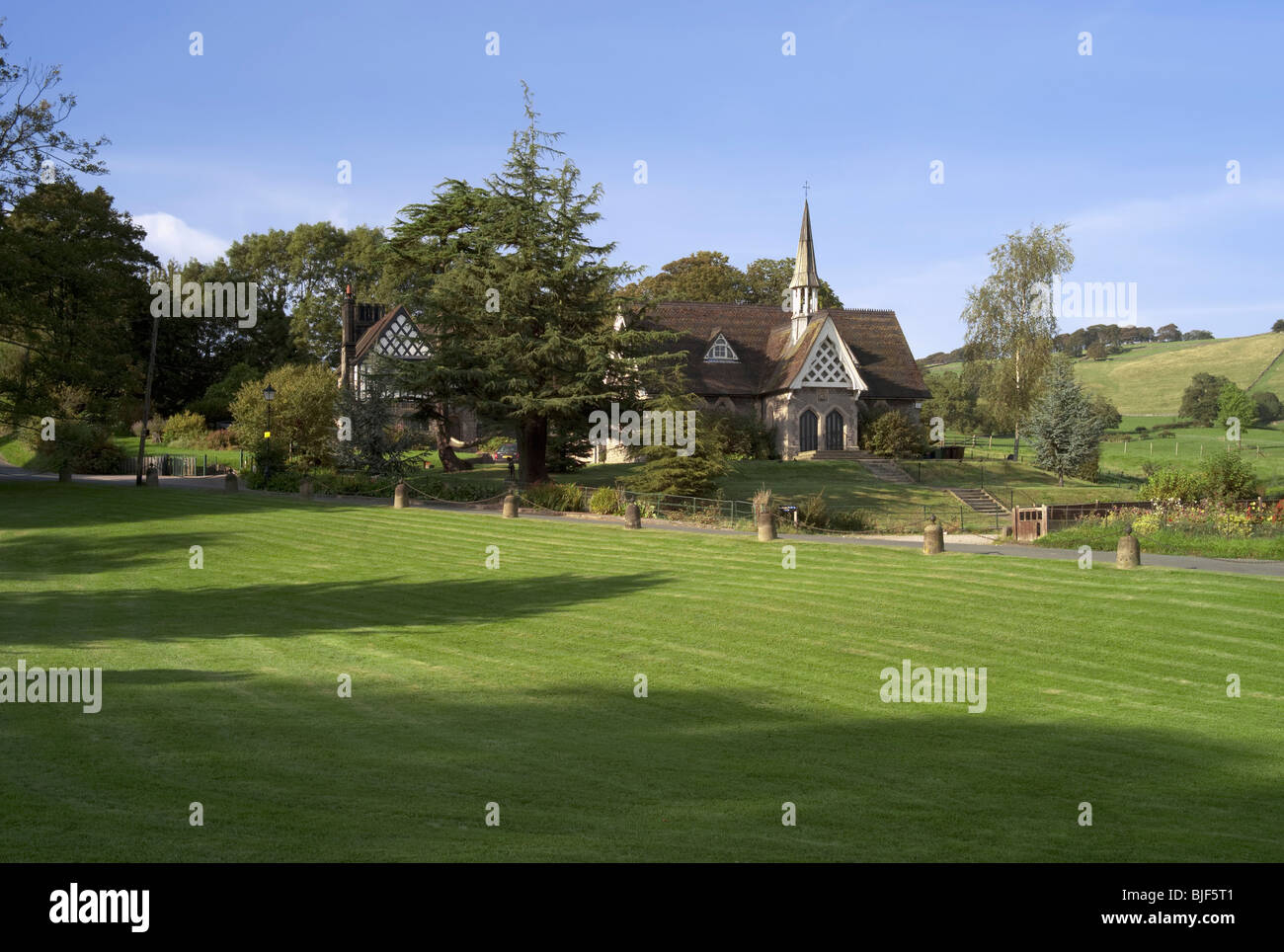 ilam village staffordshire in the peak district Stock Photo - Alamy