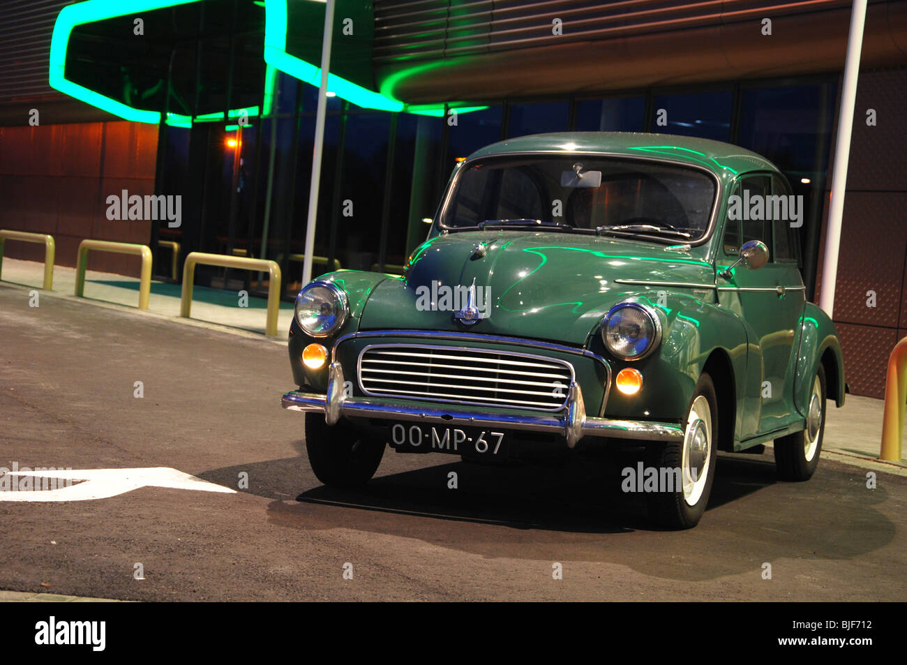 1966 Morris Minor two-door saloon in almond green Stock Photo - Alamy