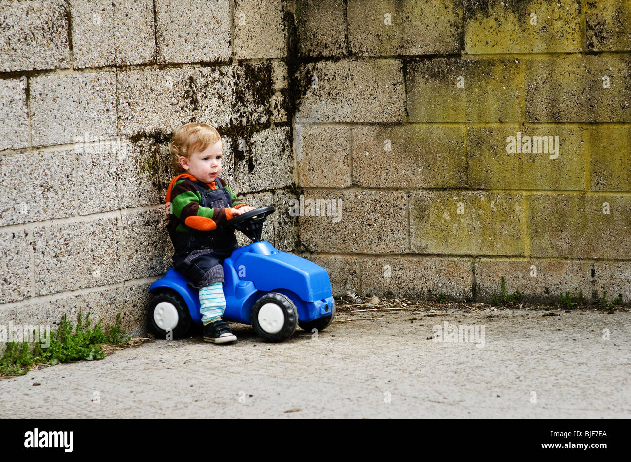 Trundle wheel hi-res stock photography and images - Alamy