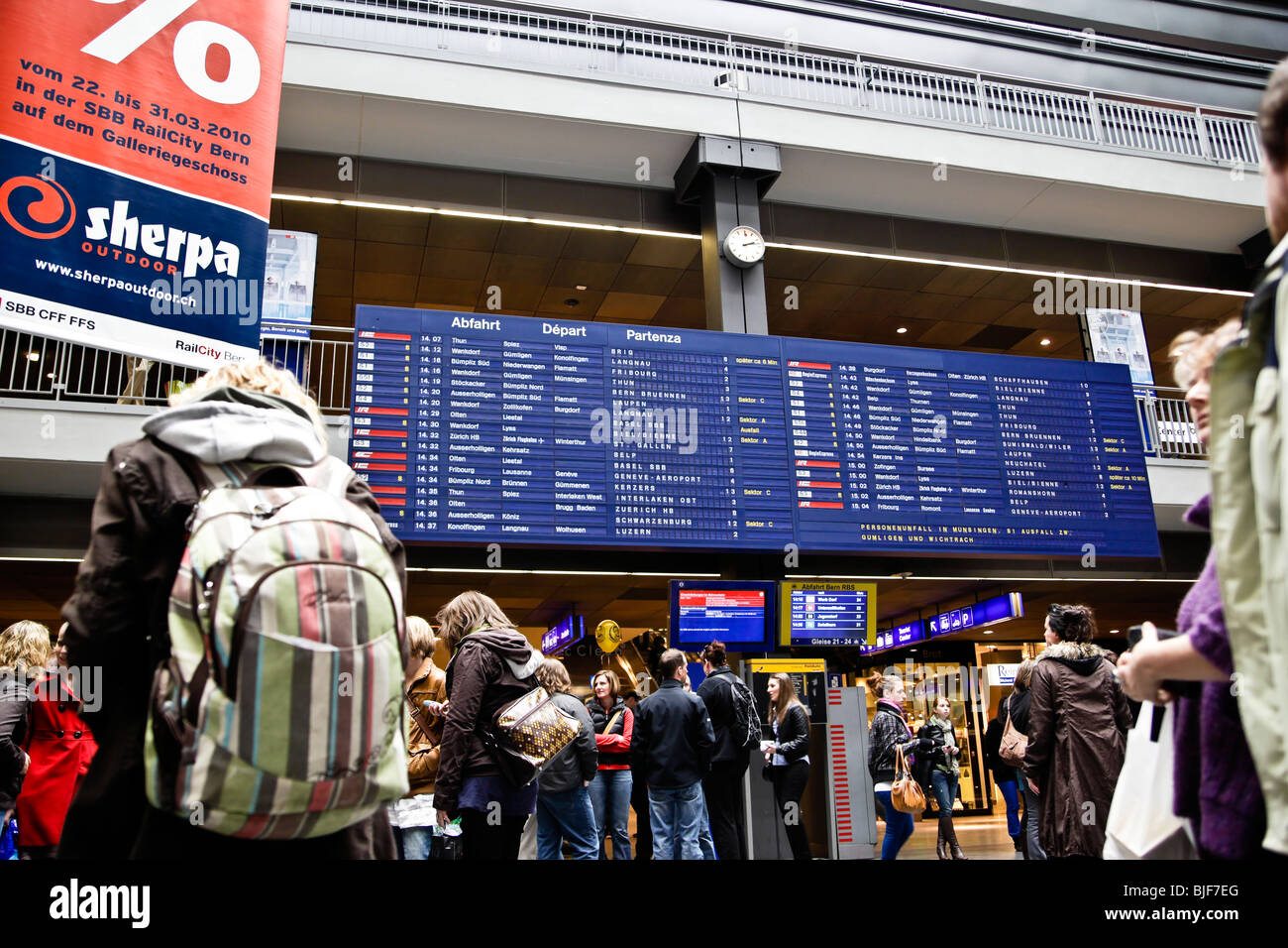 Bern station sign hi-res stock photography and images - Alamy