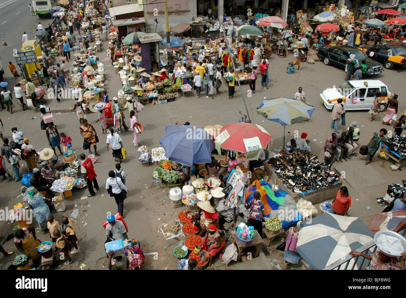 Accra ghana shopping hi-res stock photography and images - Alamy