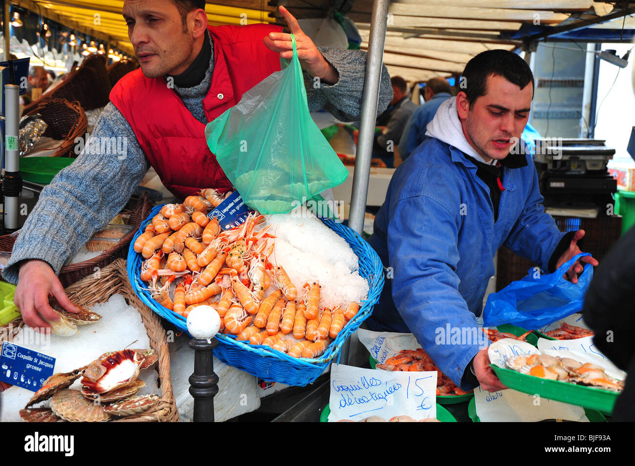 fish market paris Stock Photo - Alamy