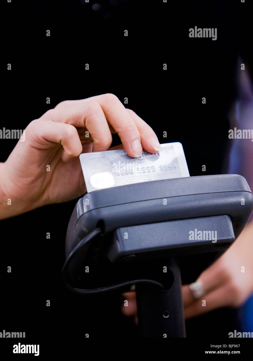 Swiping card hi-res stock photography and images - Alamy