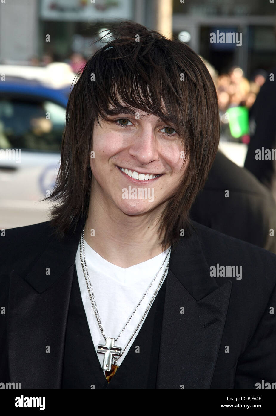 MITCHEL MUSSO 17 AGAIN LOS ANGELES PREMIERE HOLLYWOOD LOS ANGELES CA ...