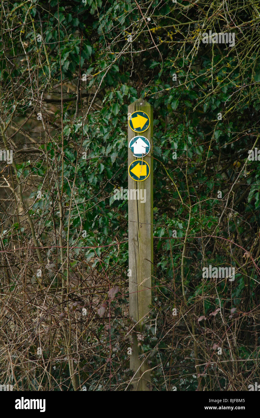 Three directions hi-res stock photography and images - Alamy