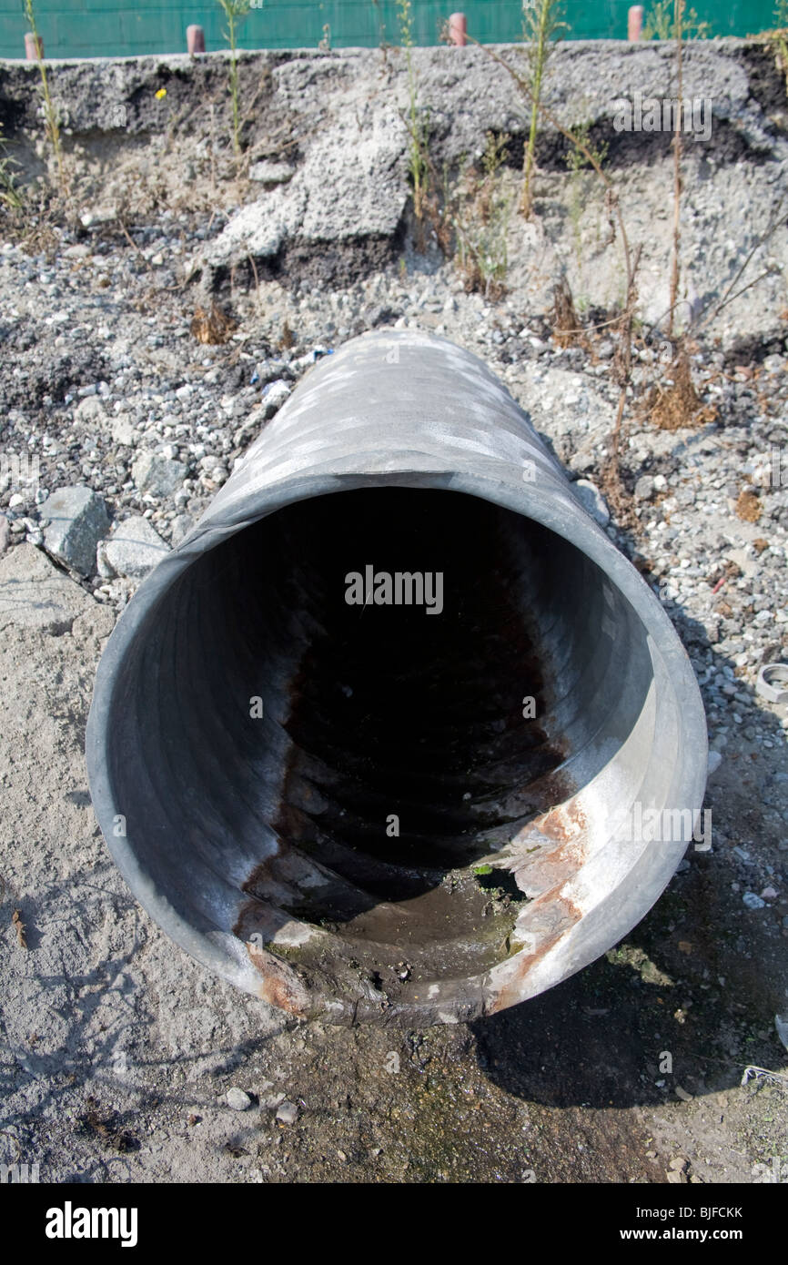 Storm drain hi-res stock photography and images - Alamy