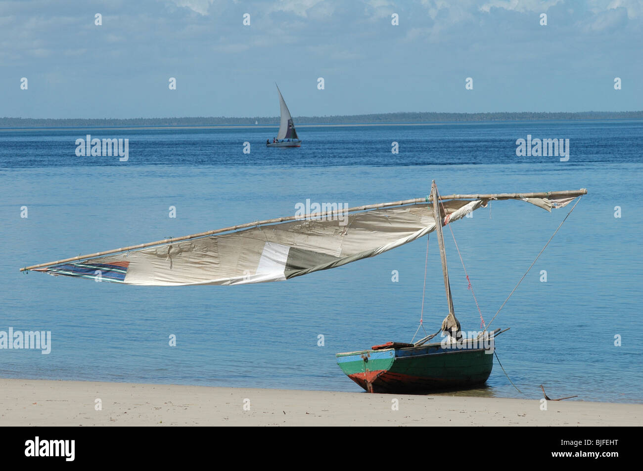 The beautiful and idyllic island of Linga Linga. Just North of ...
