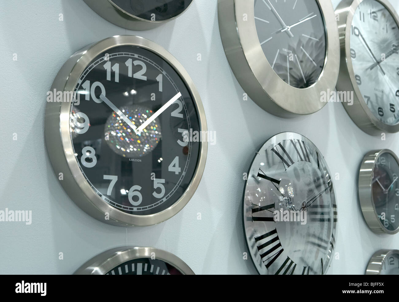 Clockwise roman numerals hi-res stock photography and images - Alamy