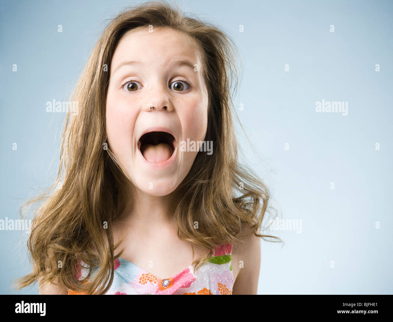 girl looking at camera Stock Photo - Alamy