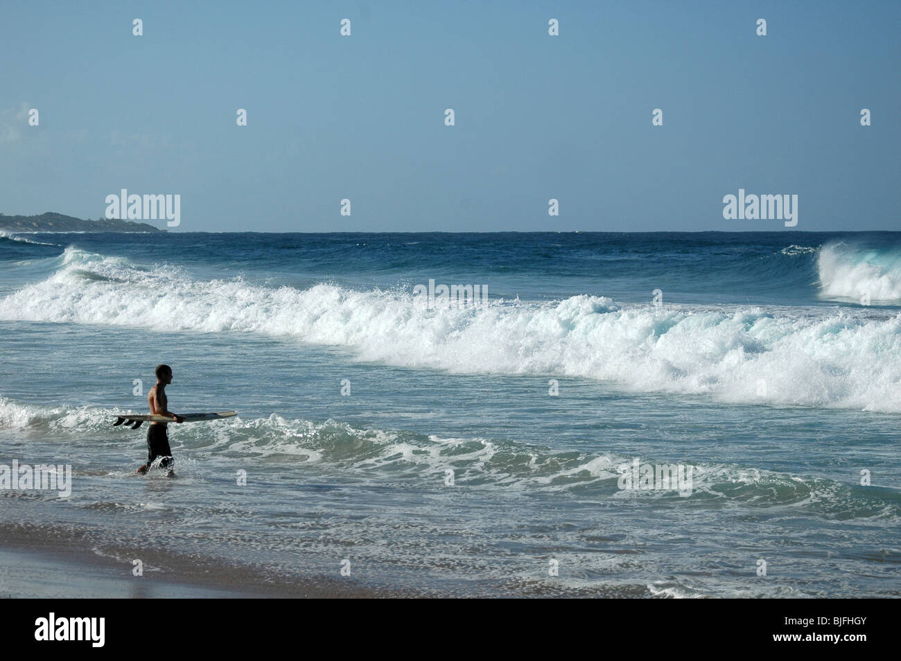 Surfing tofo waves tofo beach hi-res stock photography and images - Alamy