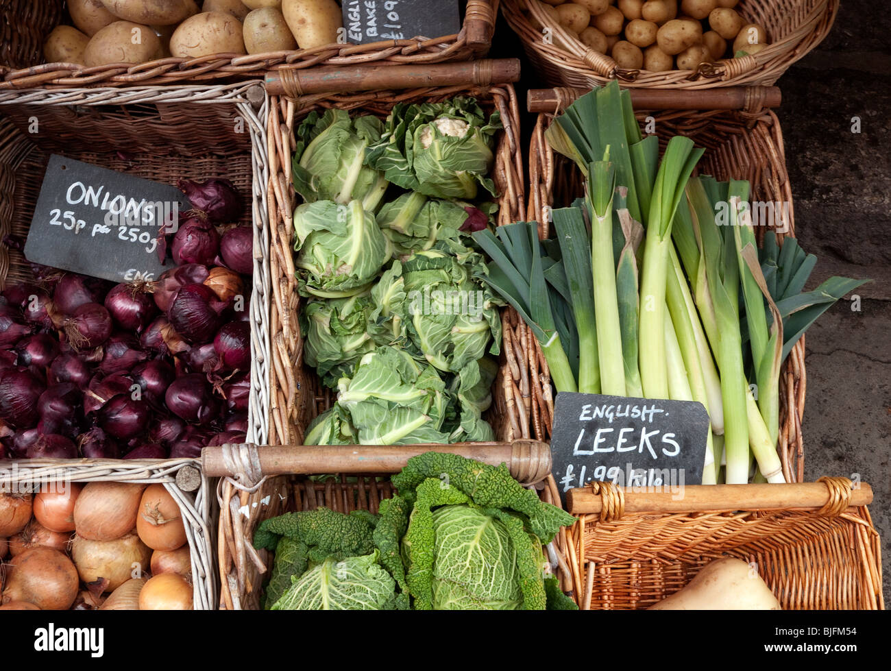 Food farmers market hi-res stock photography and images - Alamy