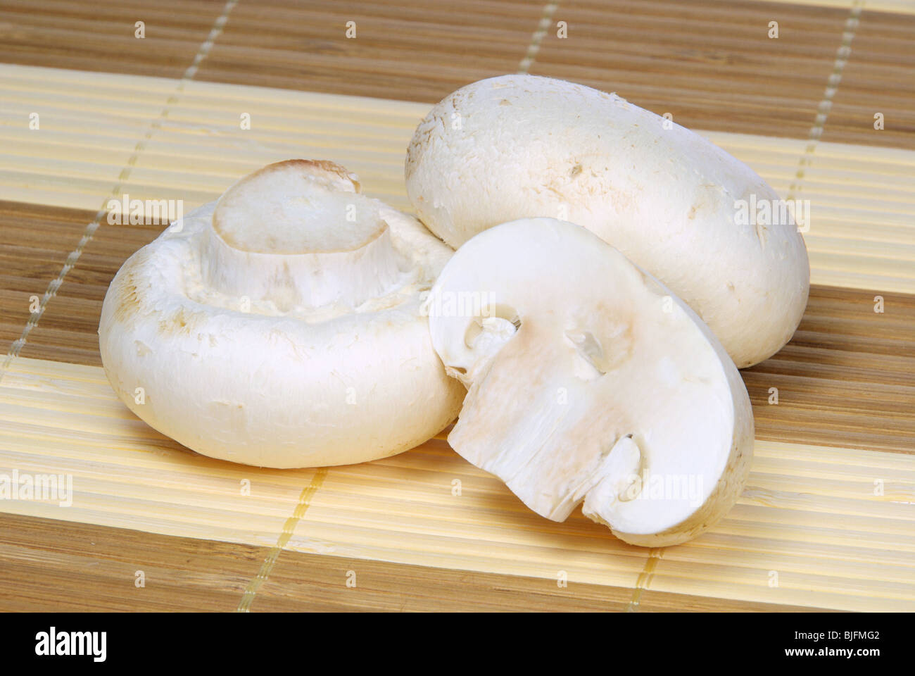 Champignon pilz hi-res stock photography and images - Alamy