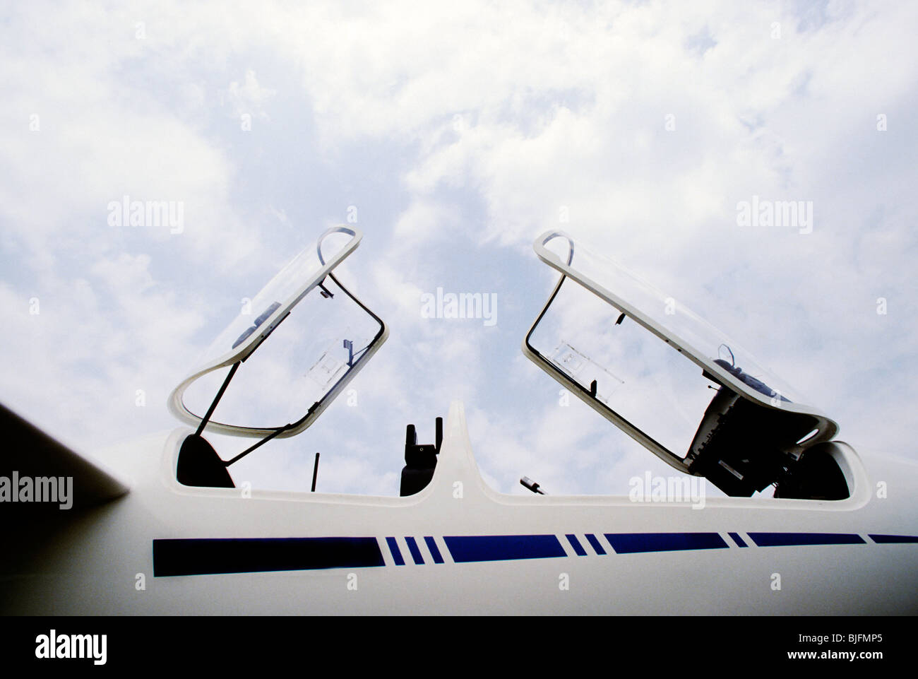 Open cockpits hi-res stock photography and images - Alamy