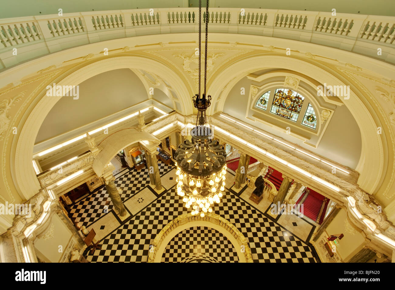 Dome of belfast city hall hi-res stock photography and images - Alamy