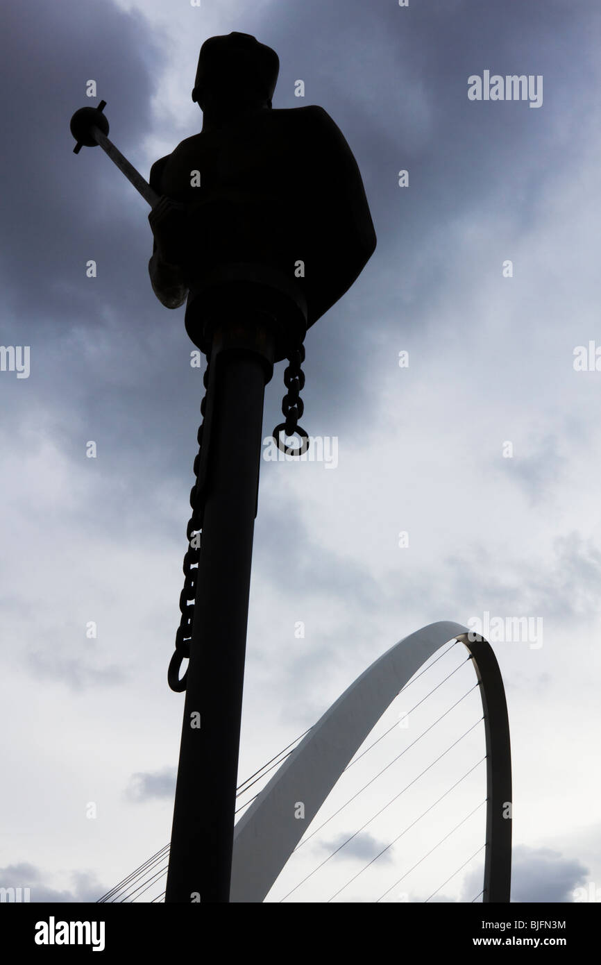 'The River God' by the artist Andre Wallace (1996) on the Newcastle ...