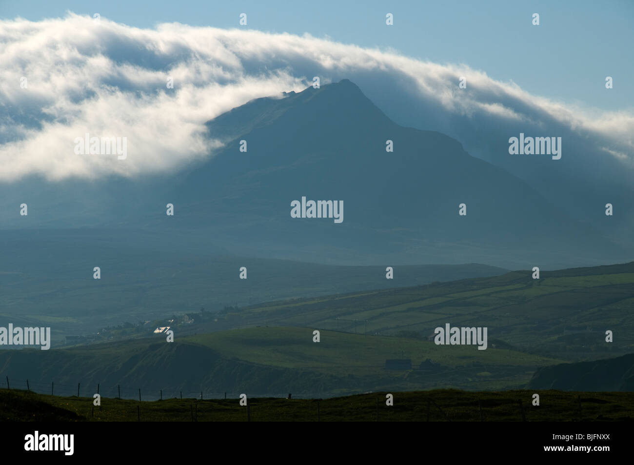Orographic cloud on the Benchoona - Doughruagh hills, from Renvyle ...