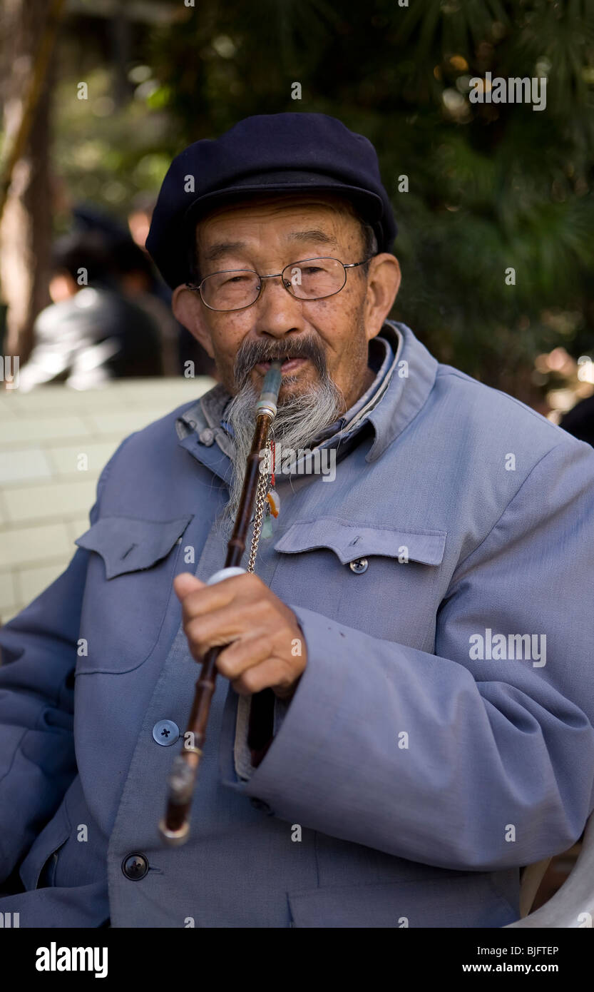 Old Man With Pipe High Resolution Stock Photography and Images - Alamy