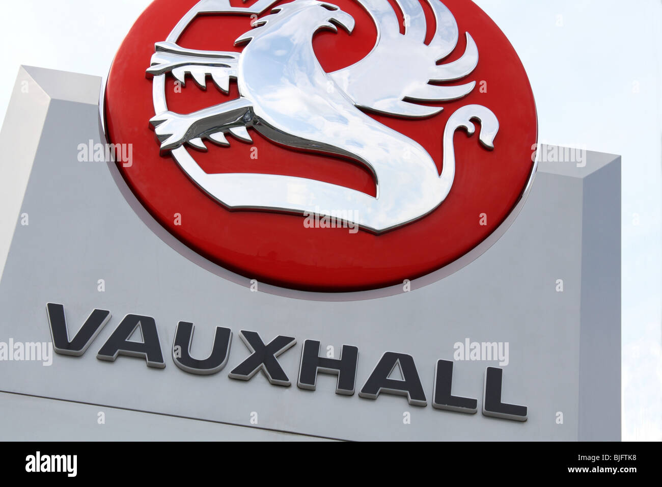 Vauxhall sign logo hi-res stock photography and images - Alamy