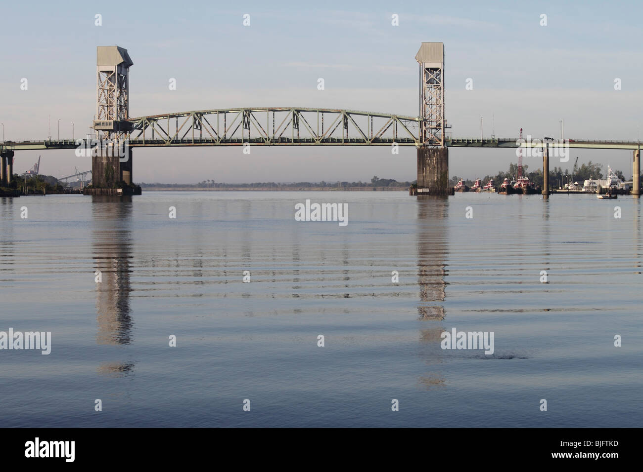 Cape Fear Memorial Bridge Stock Photo - Alamy