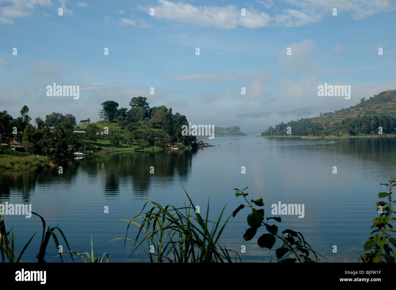 A view of Lake Bunyoni. Uganda, Africa © Demelza Cloke Stock Photo - Alamy