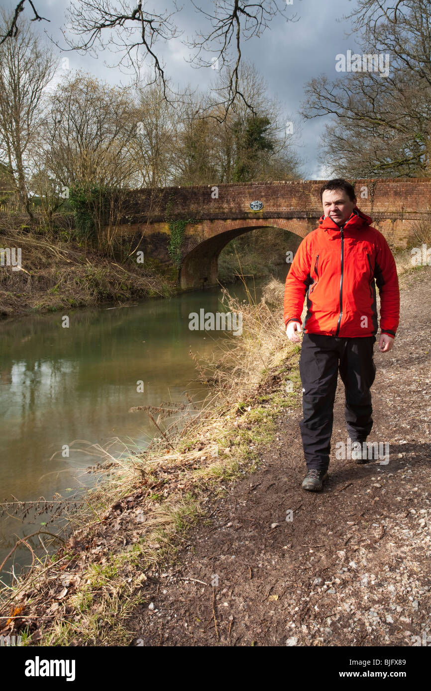 Bridge on basingstoke canal hi-res stock photography and images - Alamy