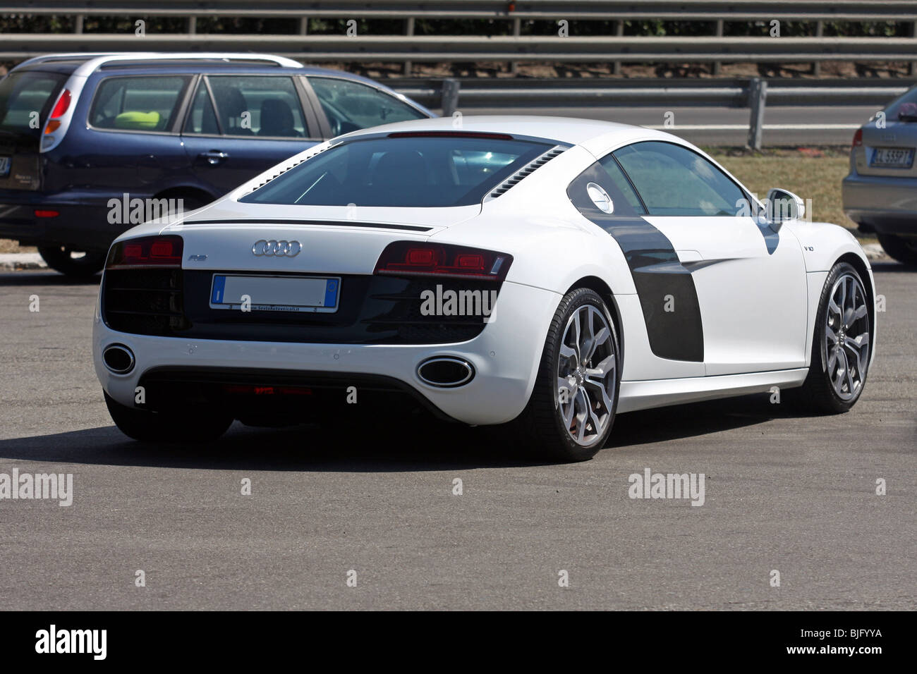 Audi r8 v10 coupe hi-res stock photography and images - Alamy