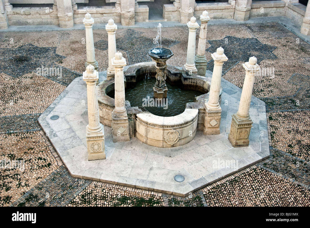 Fluted stone hi-res stock photography and images - Alamy