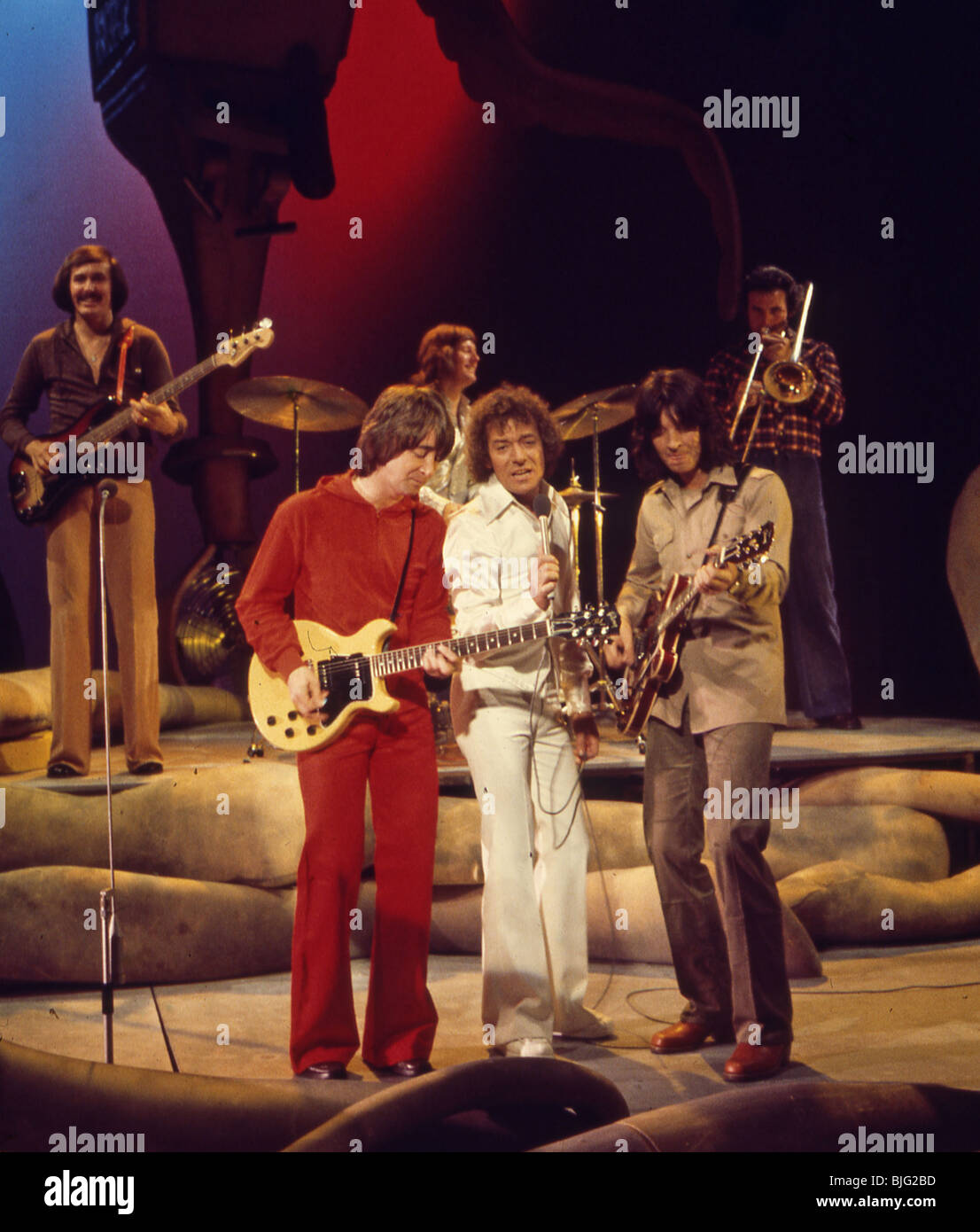 HOLLIES - UK group about 1967 with Allan Clarke in white and Tony Hicks ...