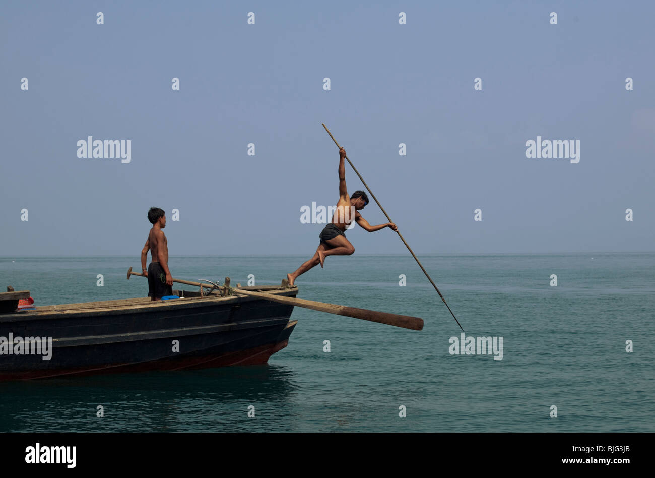 Myanmar sea-gypsies, the nomadic hunter-gatherers of South East Asia ...