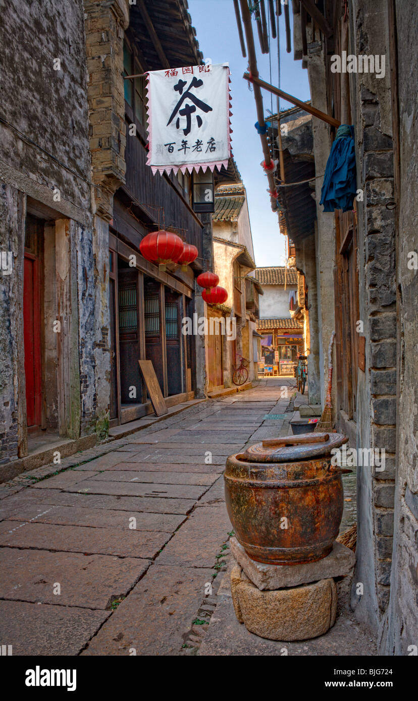 Street toilet hi-res stock photography and images - Alamy