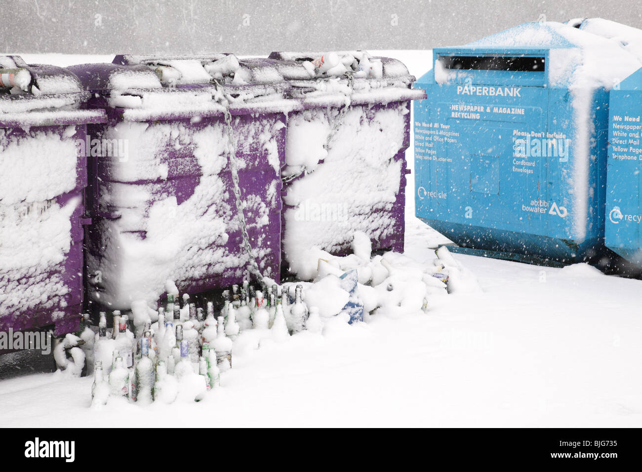 Scotland bins hi-res stock photography and images - Alamy