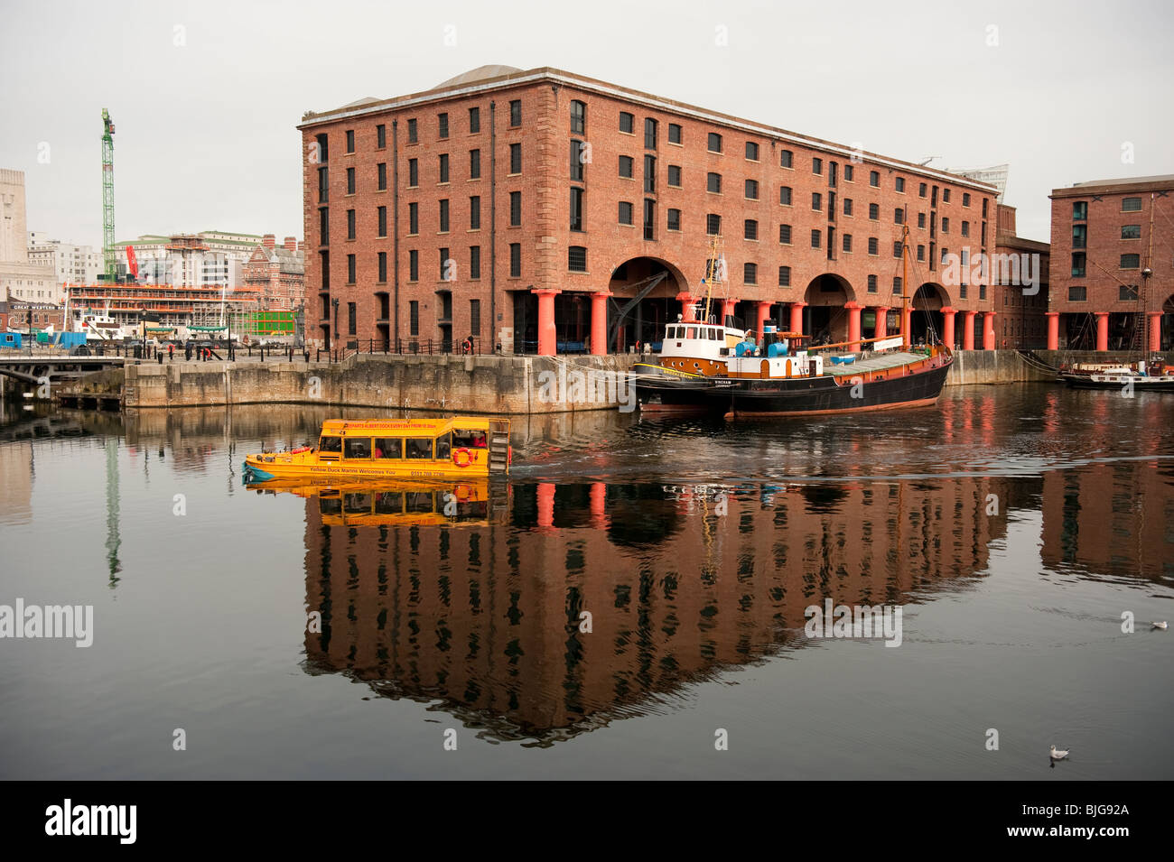 Liverpool Albert dock and duck tour boat Stock Photo - Alamy