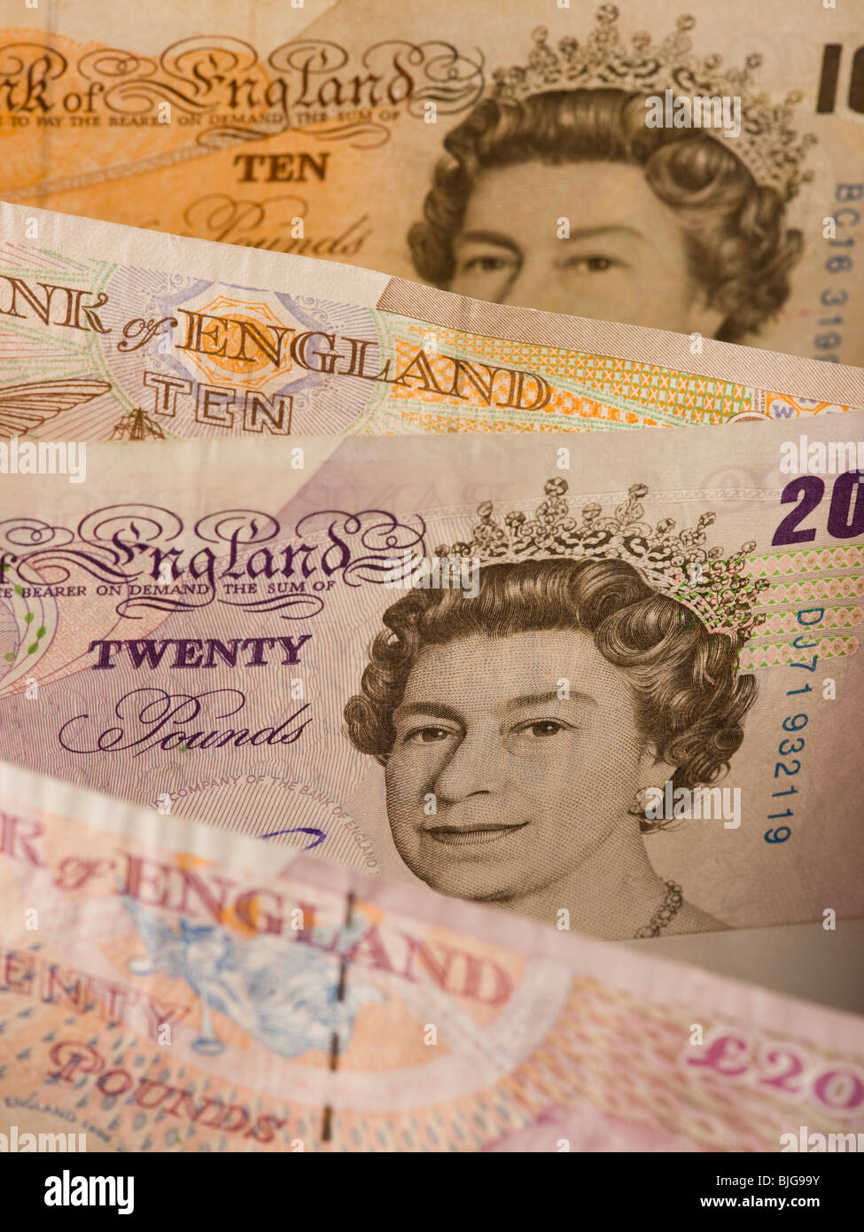 british pound bills at a diagonal Stock Photo - Alamy