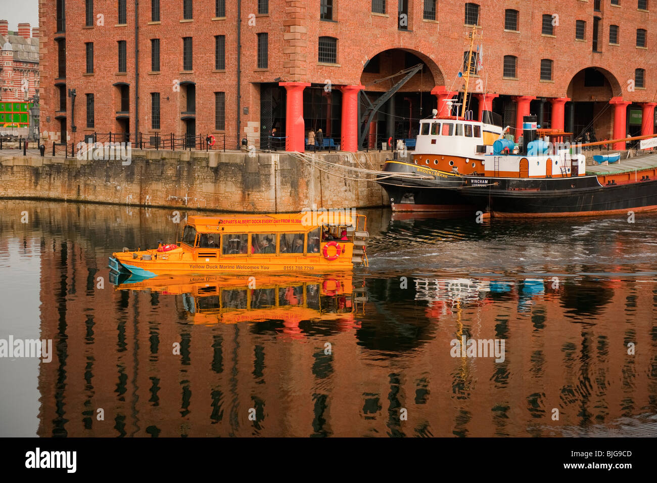 Liverpool Albert dock and duck tour boat Stock Photo - Alamy
