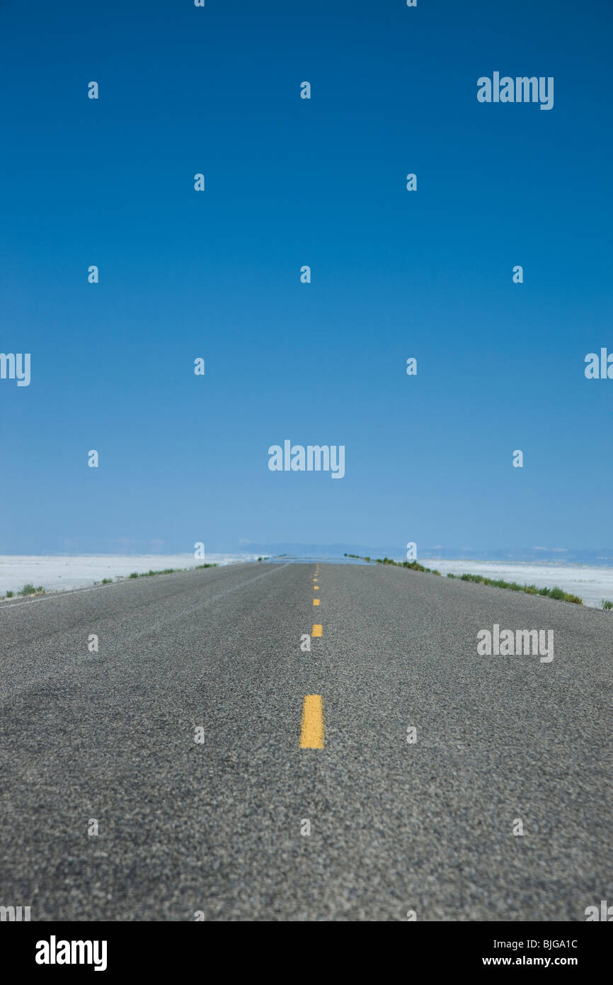 Open road hi-res stock photography and images - Alamy
