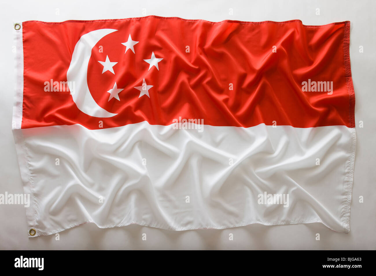 Singapore flag hi-res stock photography and images - Alamy
