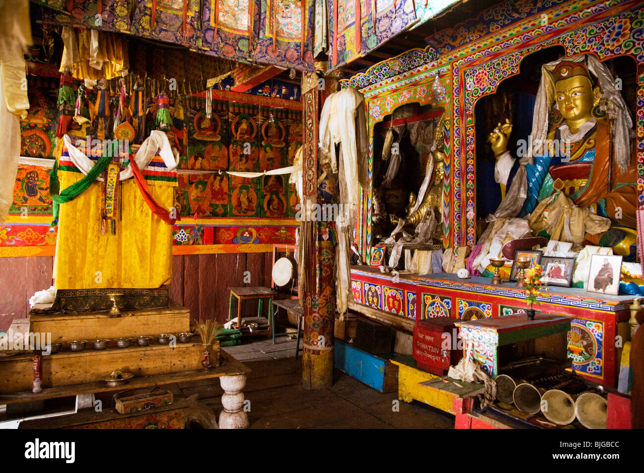 Lord padmasambhava statue hi-res stock photography and images - Alamy