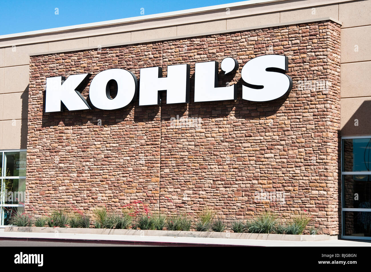 Kohls logo hi-res stock photography and images - Alamy