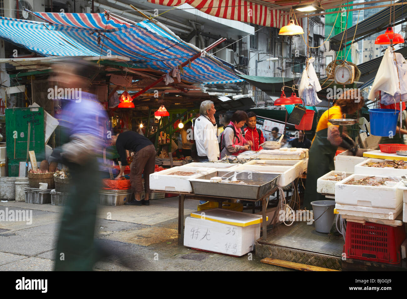 Cultural wet market hi-res stock photography and images - Alamy