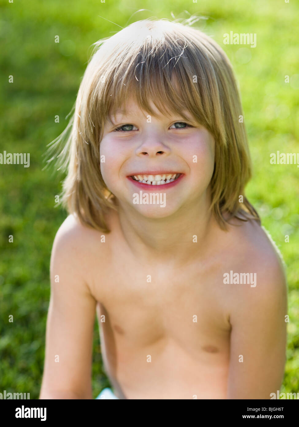 Boy without shirt hi-res stock photography and images - Alamy