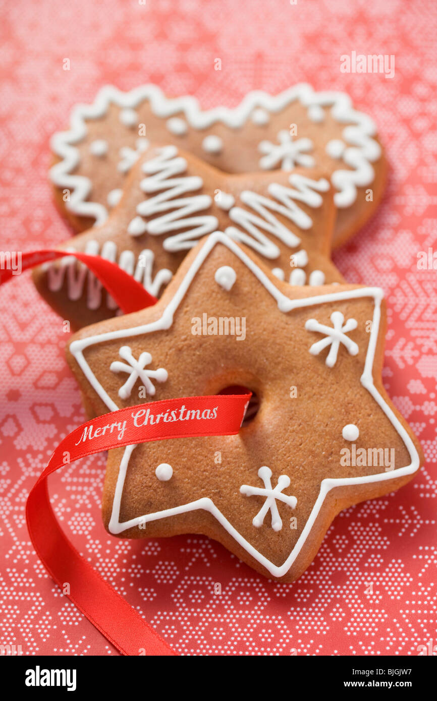 Ribbon formed hi-res stock photography and images - Alamy