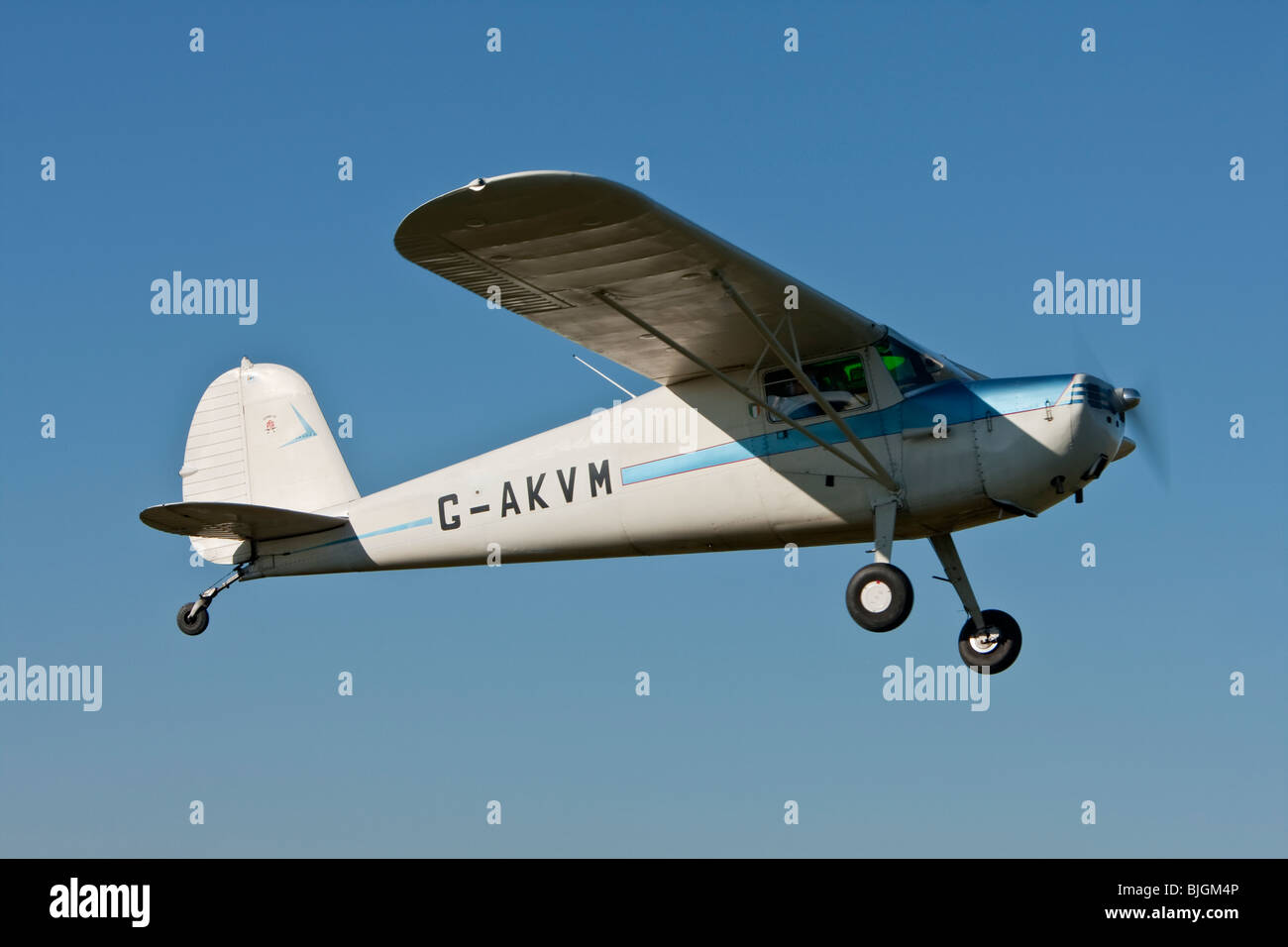 Cessna 120 hi-res stock photography and images - Alamy