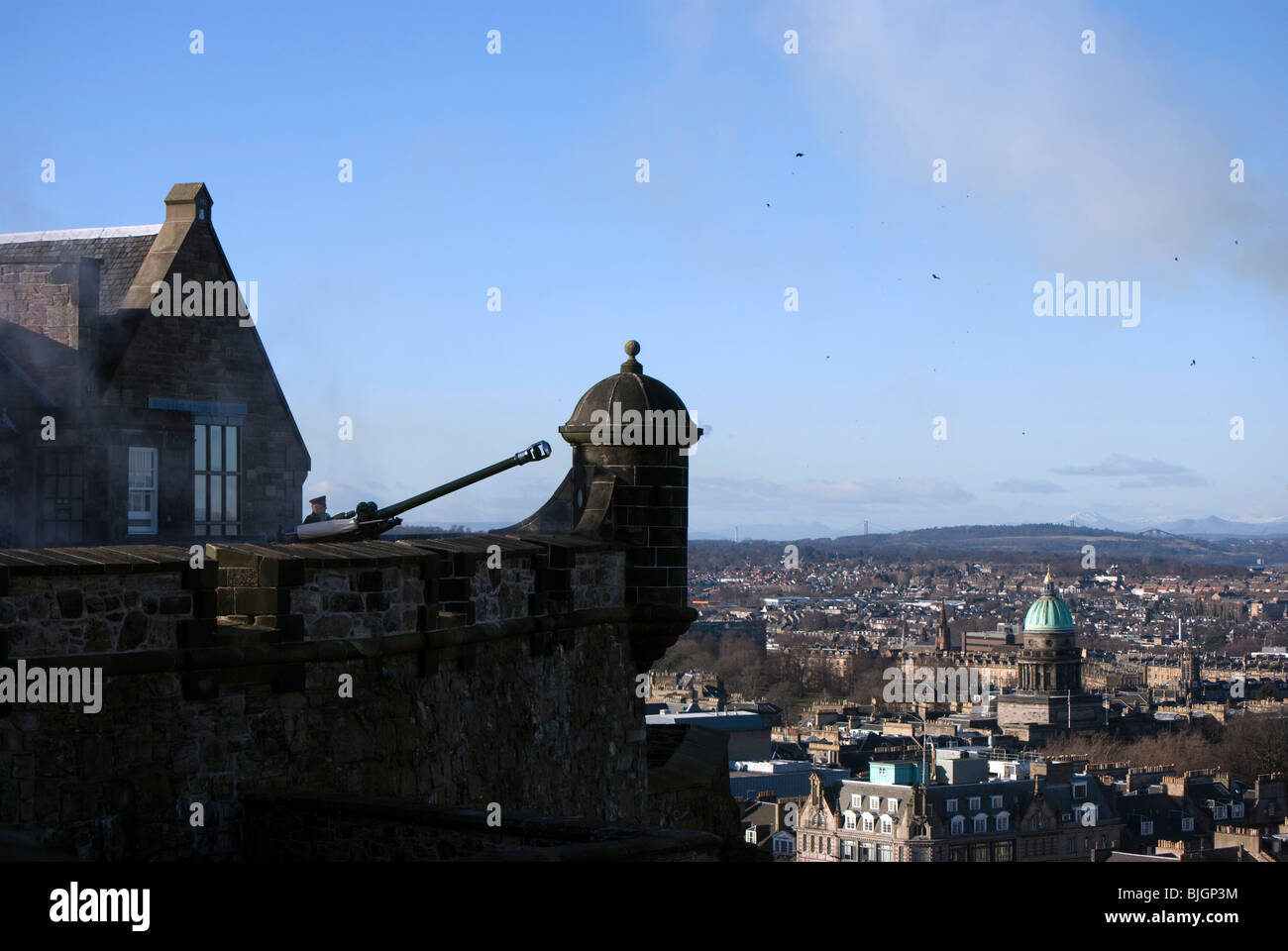 Firing the One O'clock Gun at Edinburgh Castle with pieces of wadding ...